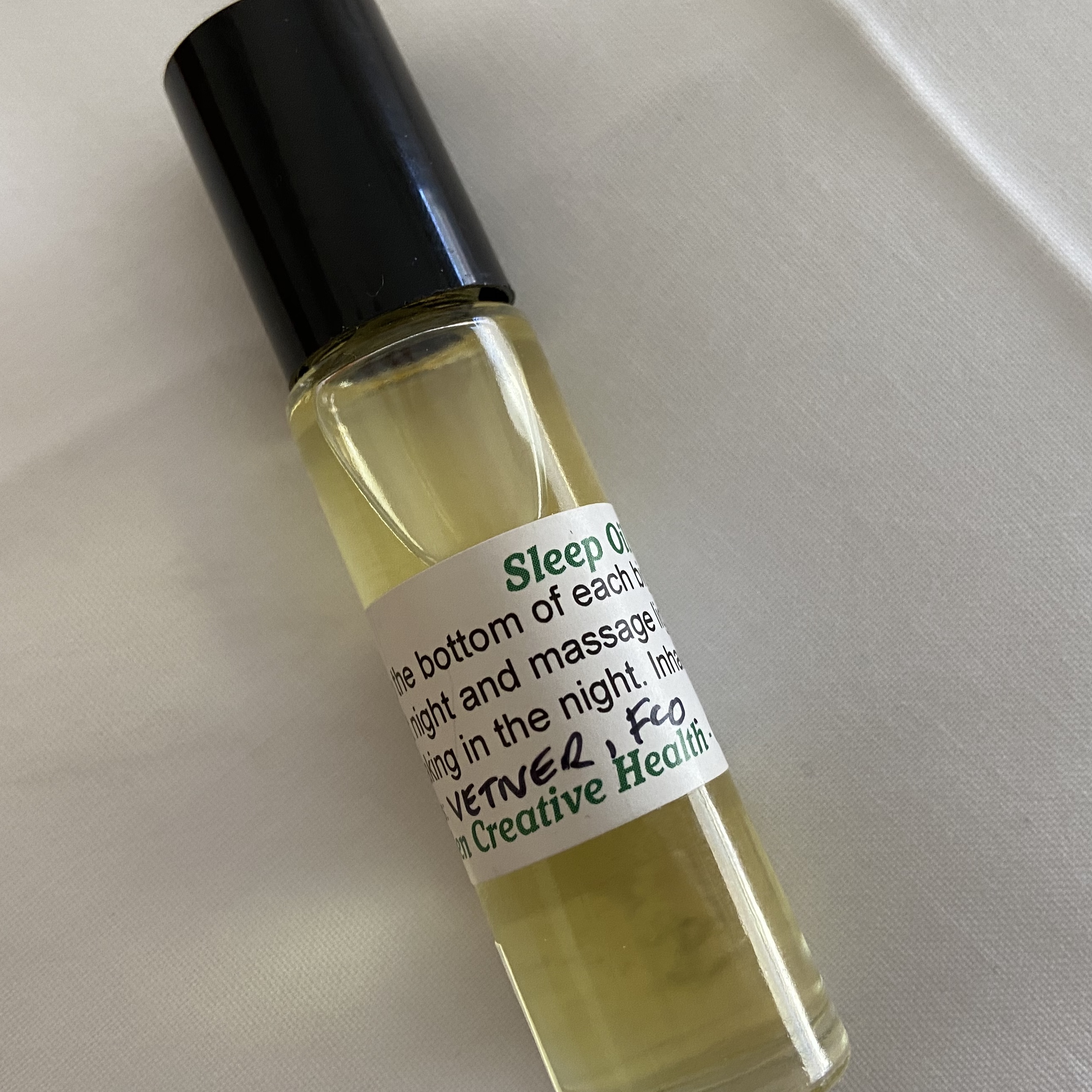 Vetiver Oil: A Grass Roots Therapy For Better Sleep | An Aussie Maple ...